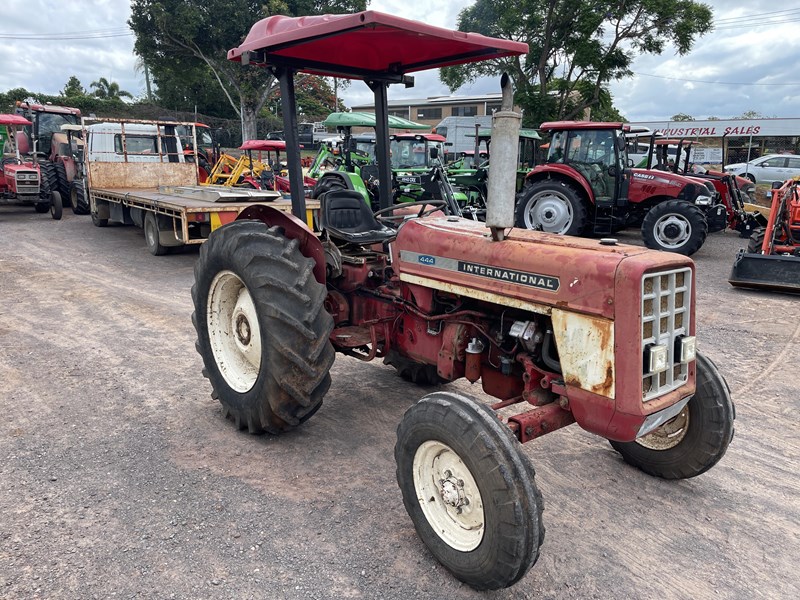INTERNATIONAL 444 for sale