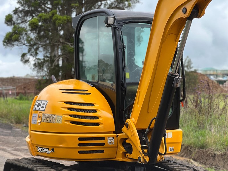 2014 JCB 8065 for sale