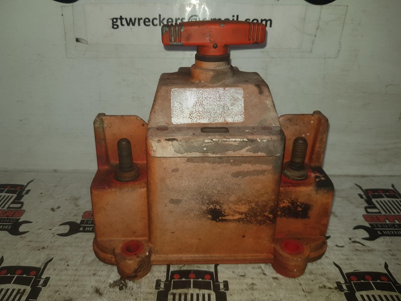 GSL ELECTRONICS GSL BATTERY ISOLATOR MASTER SWITCH 196SA HEAVY DUTY 12V ...