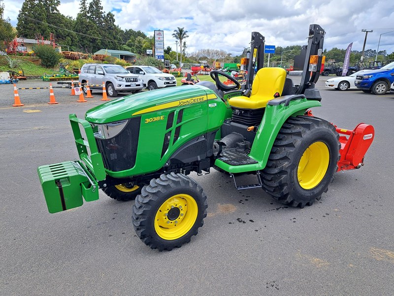 JOHN DEERE 3038E for sale
