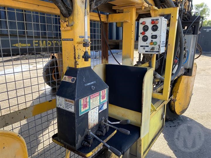 1989 ISOLOADER STRADDLE LOADER for sale