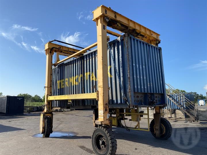 1989 ISOLOADER STRADDLE LOADER for sale