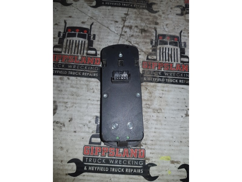 MERCEDES BENZ ACTROS ELECTRIC WINDOW SWITCH 9438200097 MERCEDES BENZ ...
