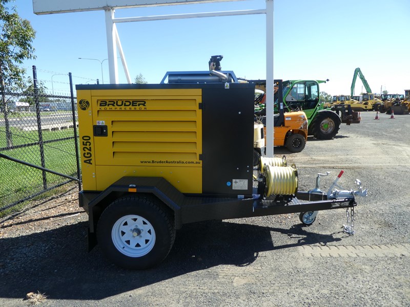 2022 BRUDER AG250 TRAILER MOUNTED COMPRESSOR for sale