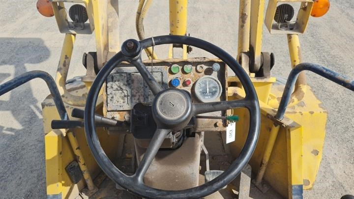 KOMATSU WA70 for sale