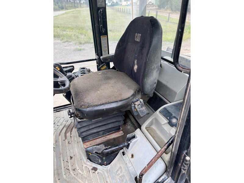 2004 CATERPILLAR 908 for sale