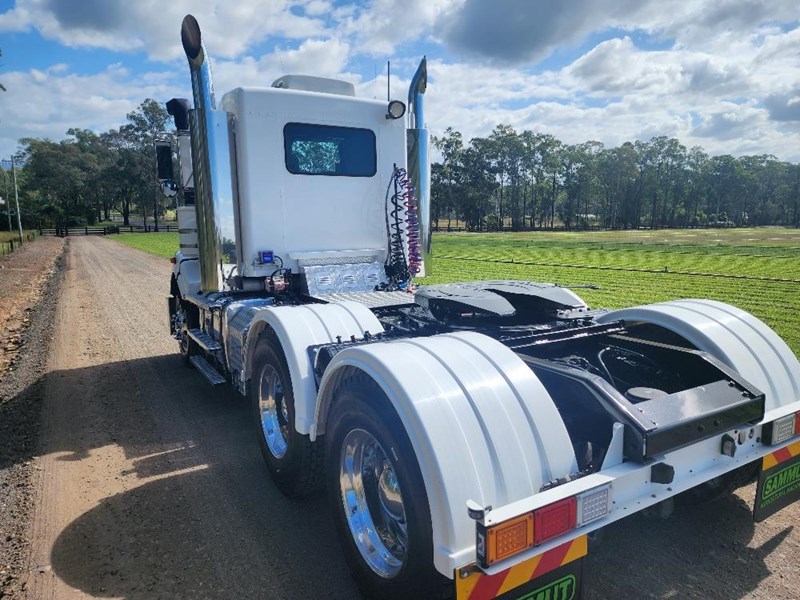 2015 KENWORTH T409 SAR CUMMINS E5 FRESH REBUILD for sale