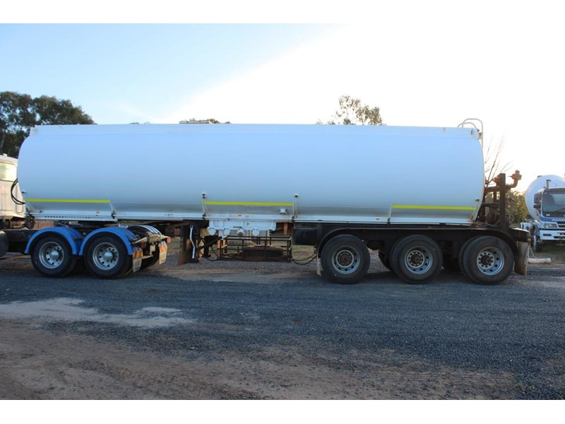 2006 TIEMAN TRI AXLE WATER TANKER for sale