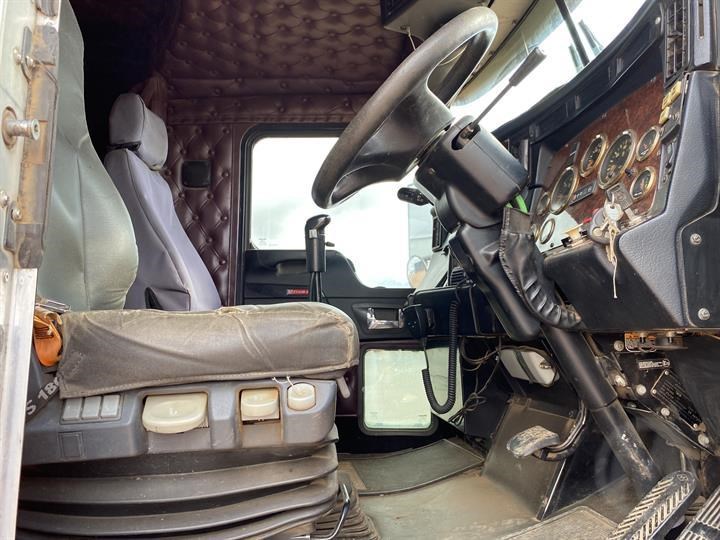 2012 KENWORTH T609 for sale