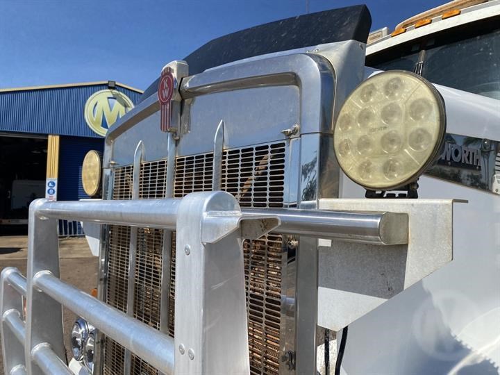 2011 KENWORTH T909 . for sale