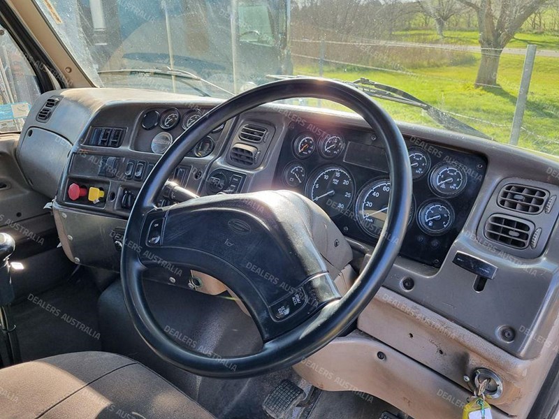 2002 STERLING LT9500 for sale