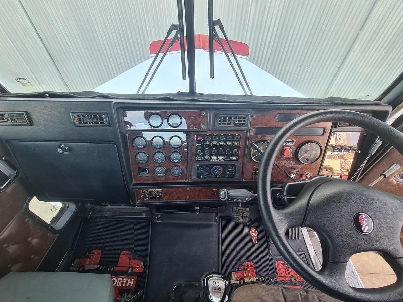 2010 KENWORTH T658 140 GCM DAY CAB for sale