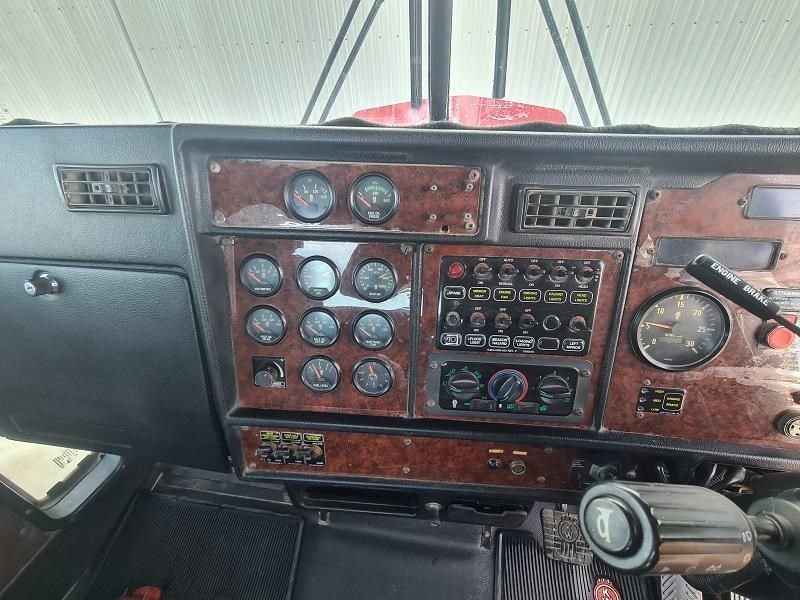2010 KENWORTH T658 140 GCM DAY CAB for sale