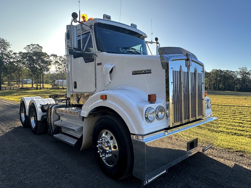 2012 KENWORTH T409 ONLY 740K KMS HYDRAULICS for sale
