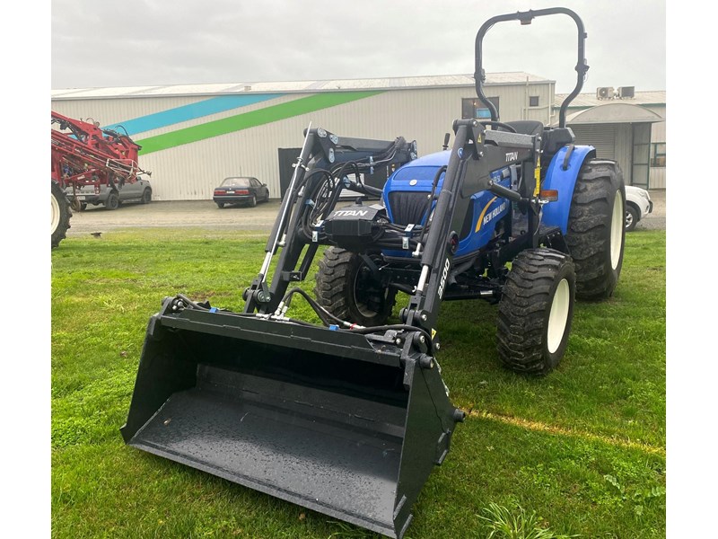 NEW HOLLAND BOOMER 50 For Sale