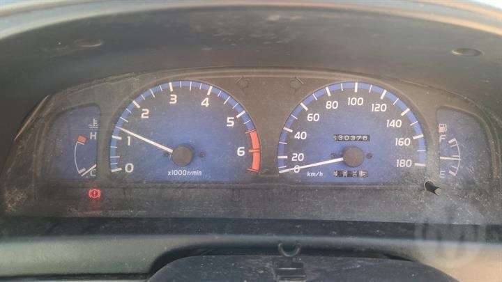 2004 TOYOTA HILUX RZN for sale