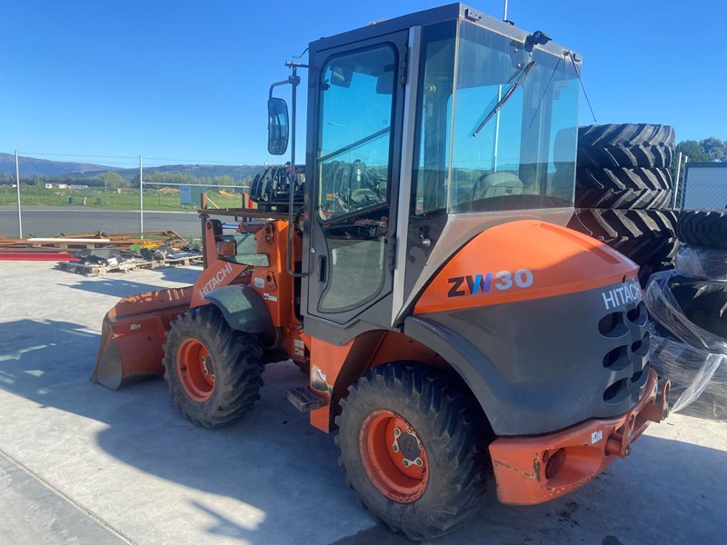 HITACHI ZW30 for sale