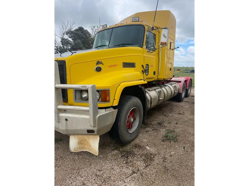 MACK CLR V8 525 for sale