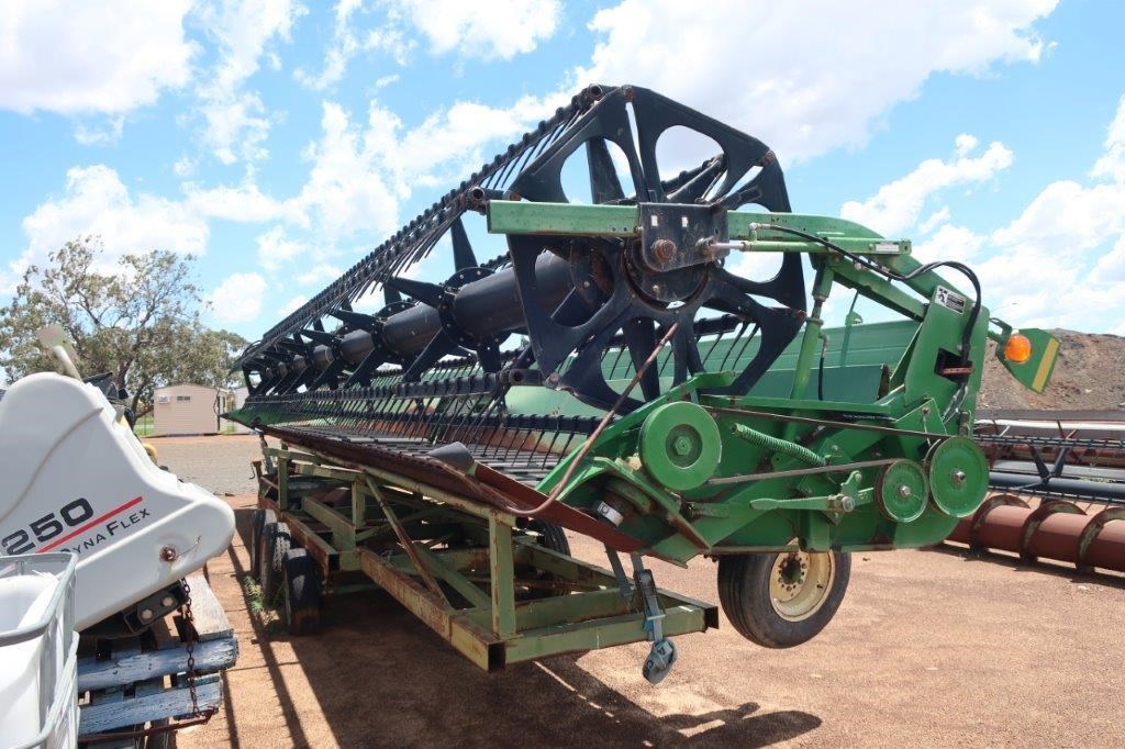 JOHN DEERE 936D HEADER FRONT for sale
