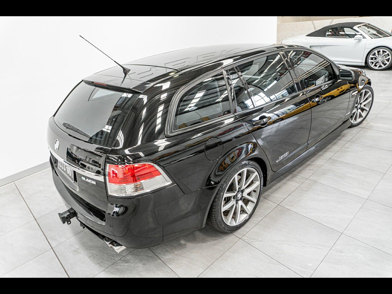 2010 HOLDEN COMMODORE for sale