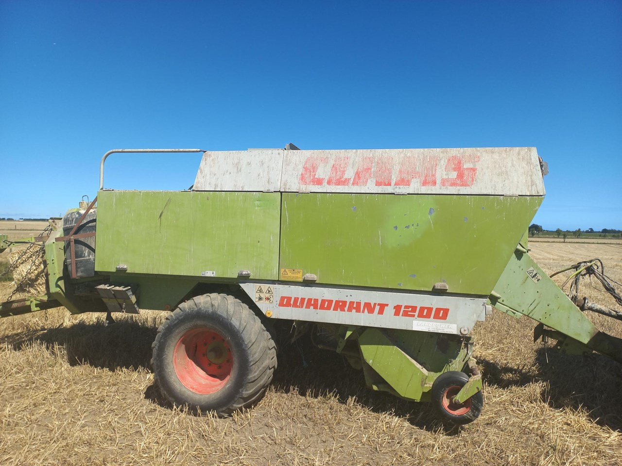 CLAAS QUADRANT 1200 for sale