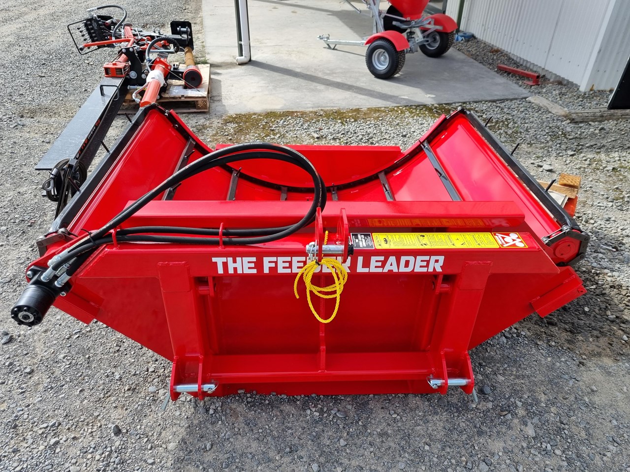 FEEDER LEADER THE BOSS BALE FEEDER for sale