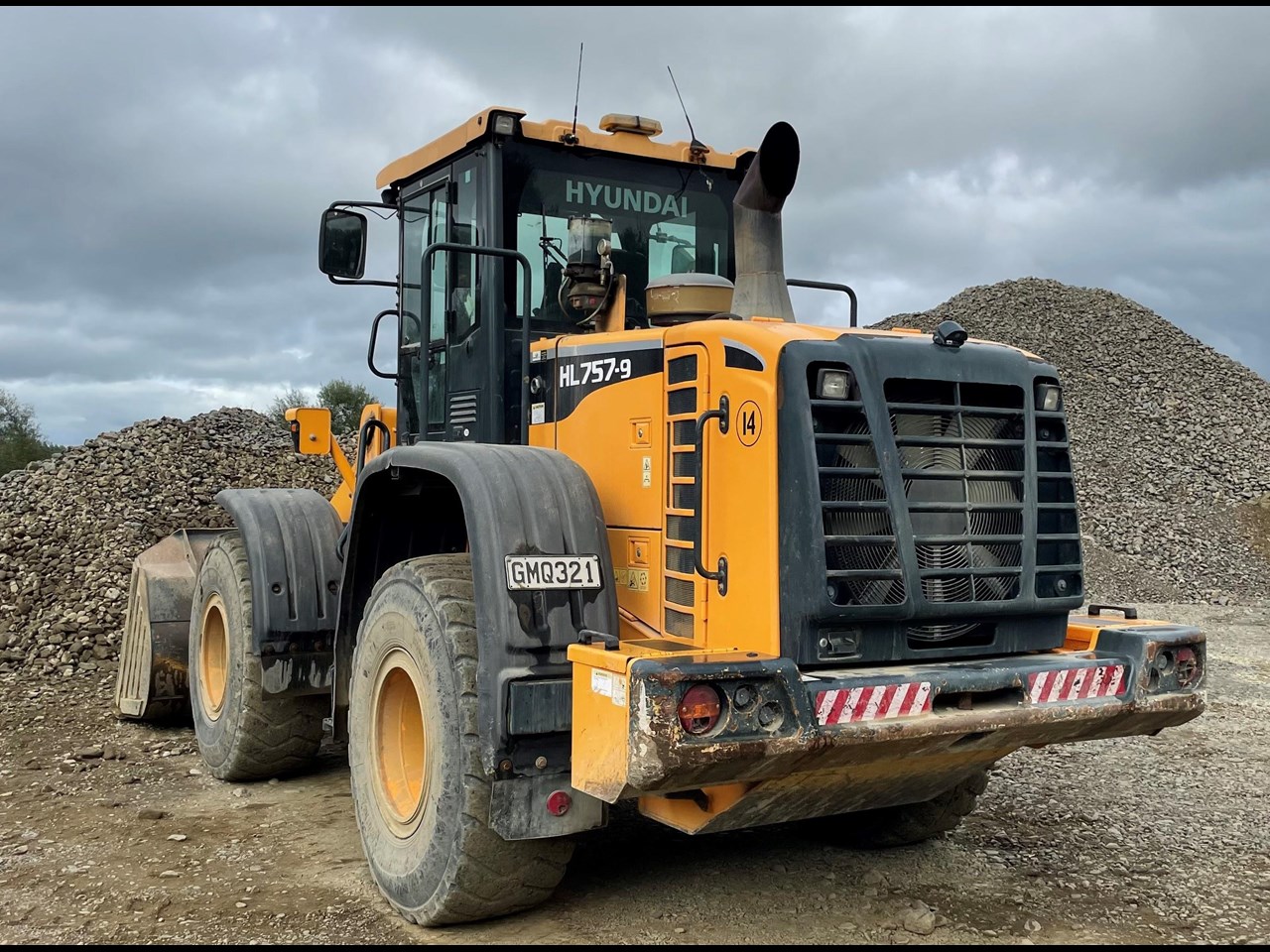 2012 HYUNDAI HL757-9 for sale