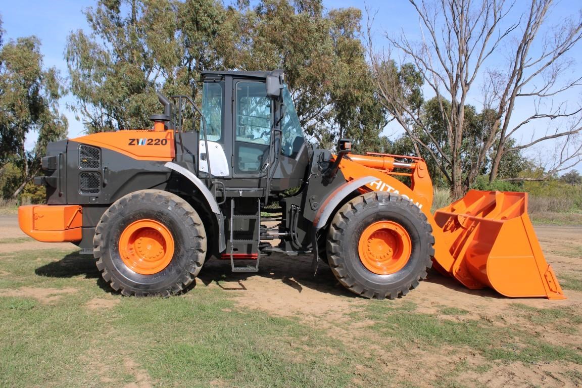 2013 HITACHI ZW220-5B for sale