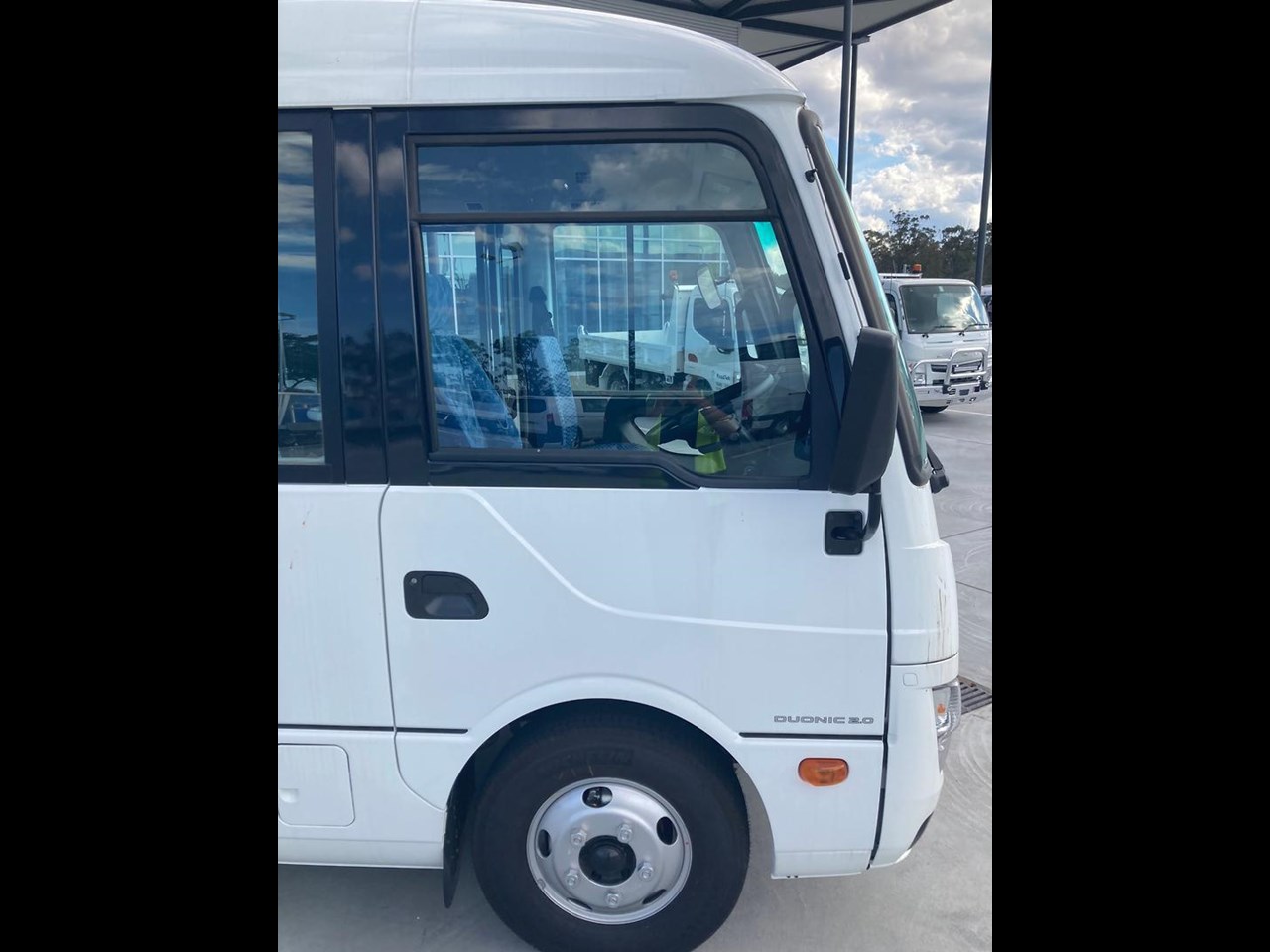 2022 FUSO ROSA STANDARD 25 SEAT for sale