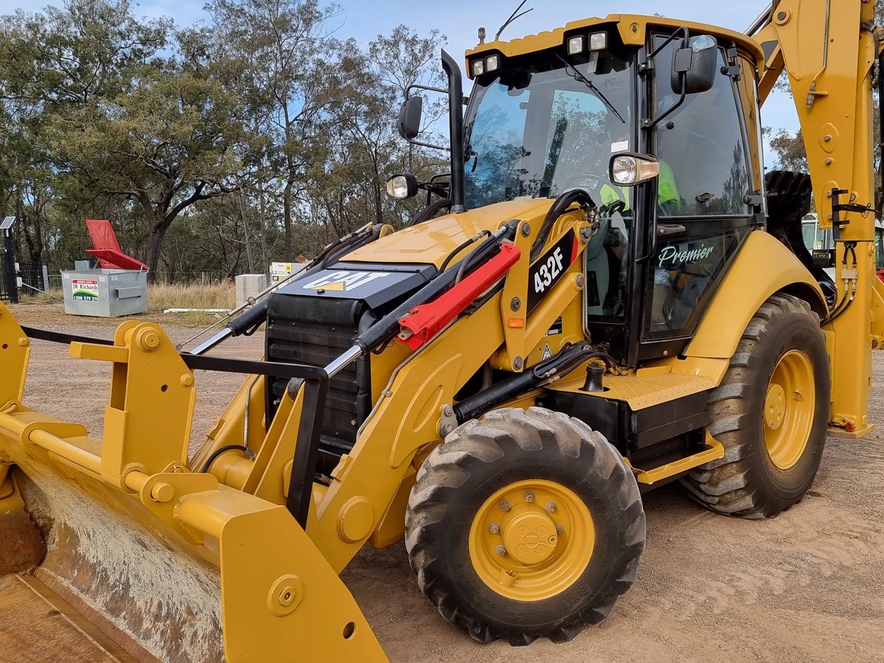 2012 CATERPILLAR 432F BACKHOE 4WD Extendahoe SideShift Fitted with 4in1 ...