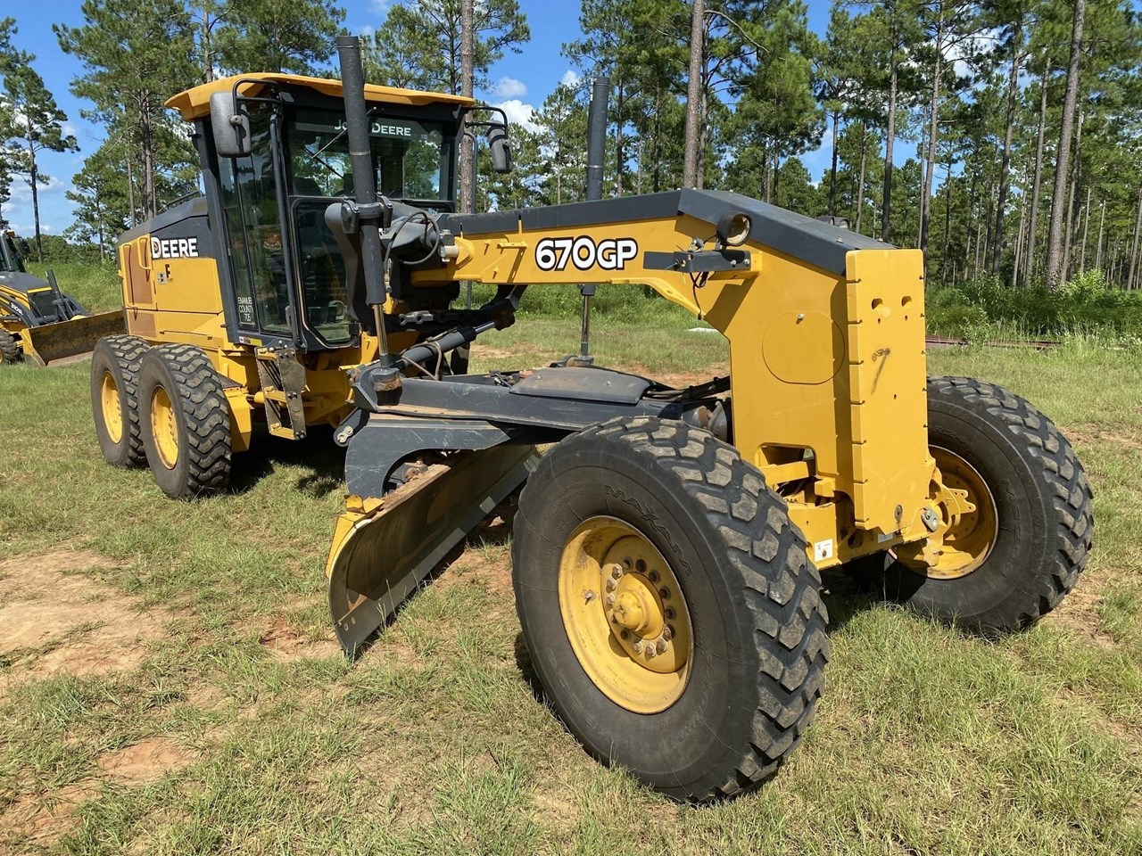 2016 JOHN DEERE 670GP for sale