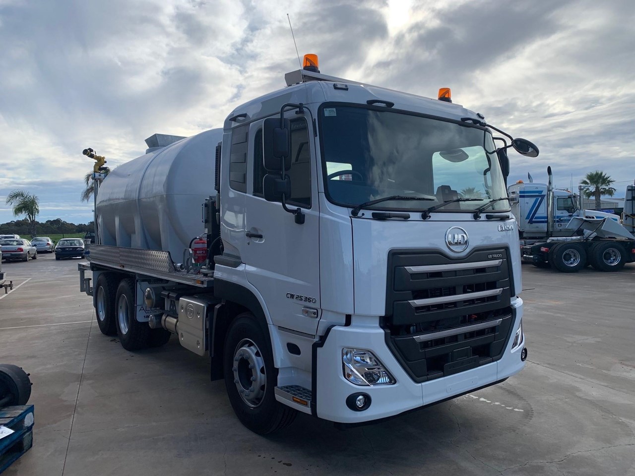 2022 UD CW 25 360 QUON CW 25 360 for sale