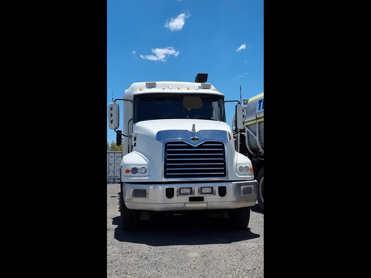 2005 MACK VISION CX 688RS for sale