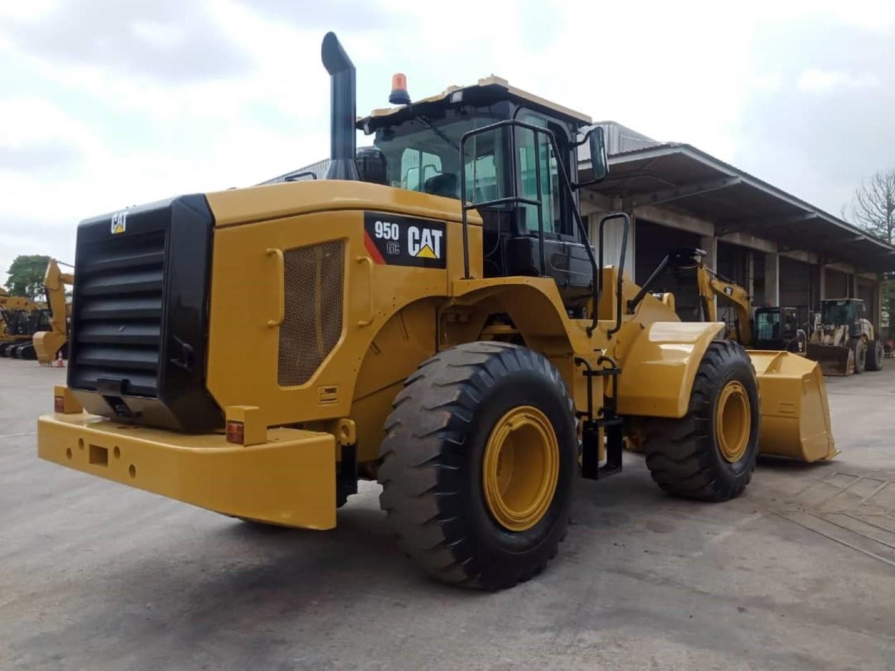 2017 CATERPILLAR 950GC for sale