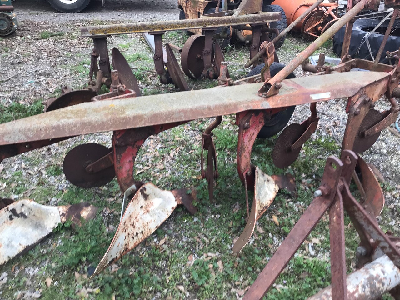 DAVID BROWN 4 FURROW MOULDBOARD PLOUGH for sale