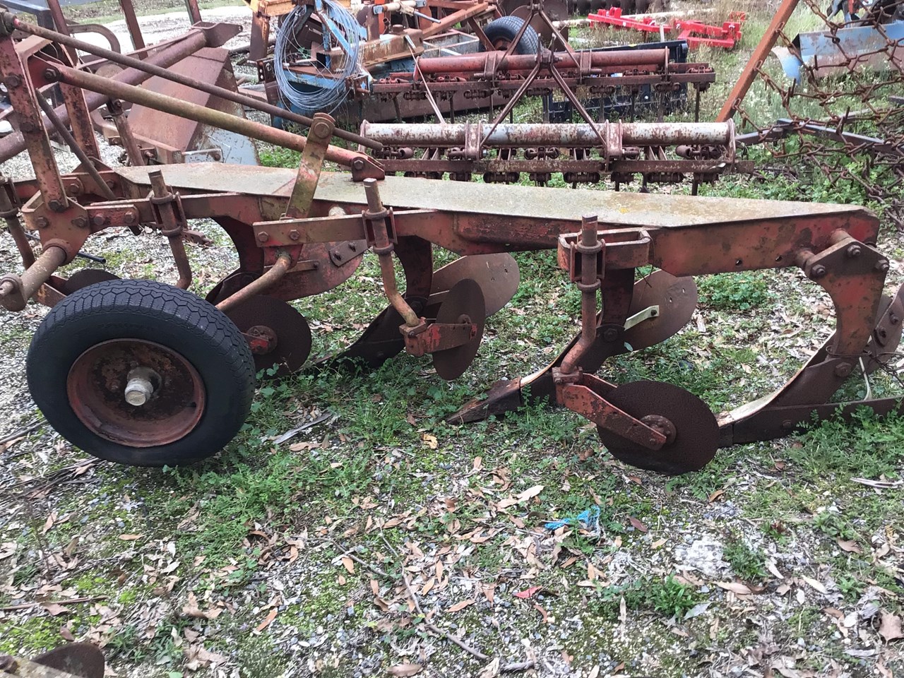 DAVID BROWN 4 FURROW MOULDBOARD PLOUGH for sale