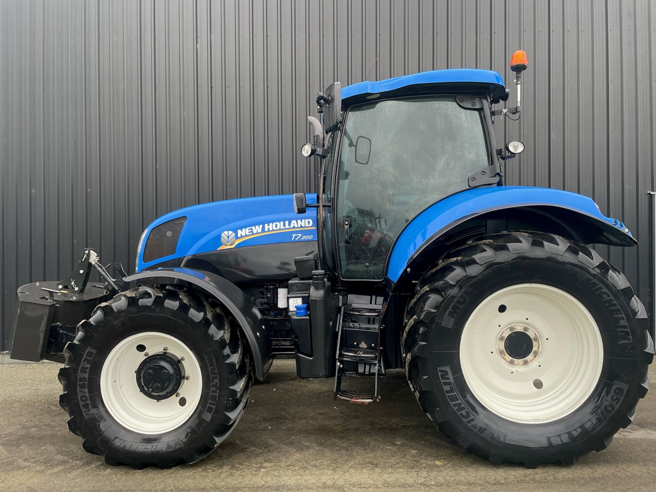 2013 NEW HOLLAND T7.200 for sale