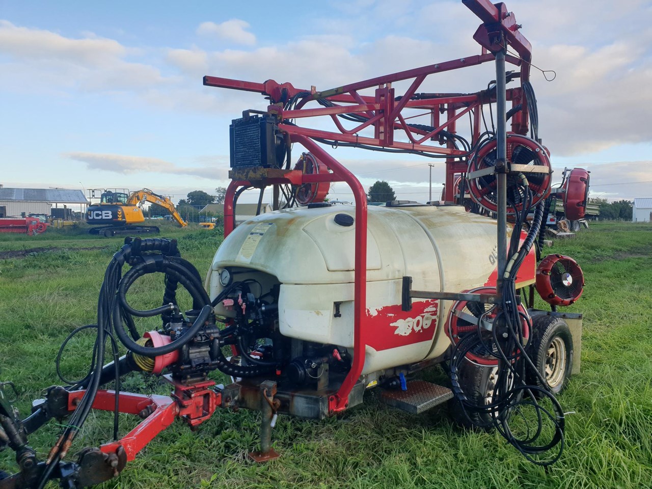 CROPLANDS QUANTUM MIST 2000 Trailed Sprayer for sale