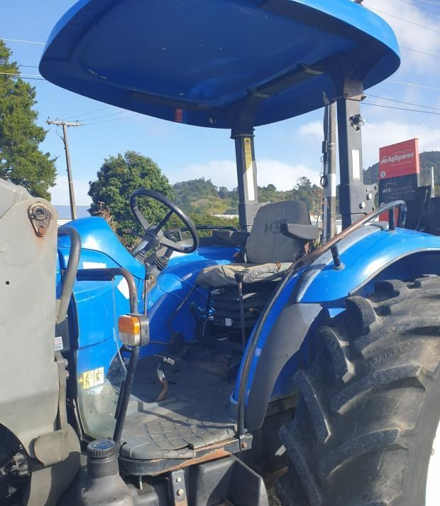 NEW HOLLAND TD95D for sale