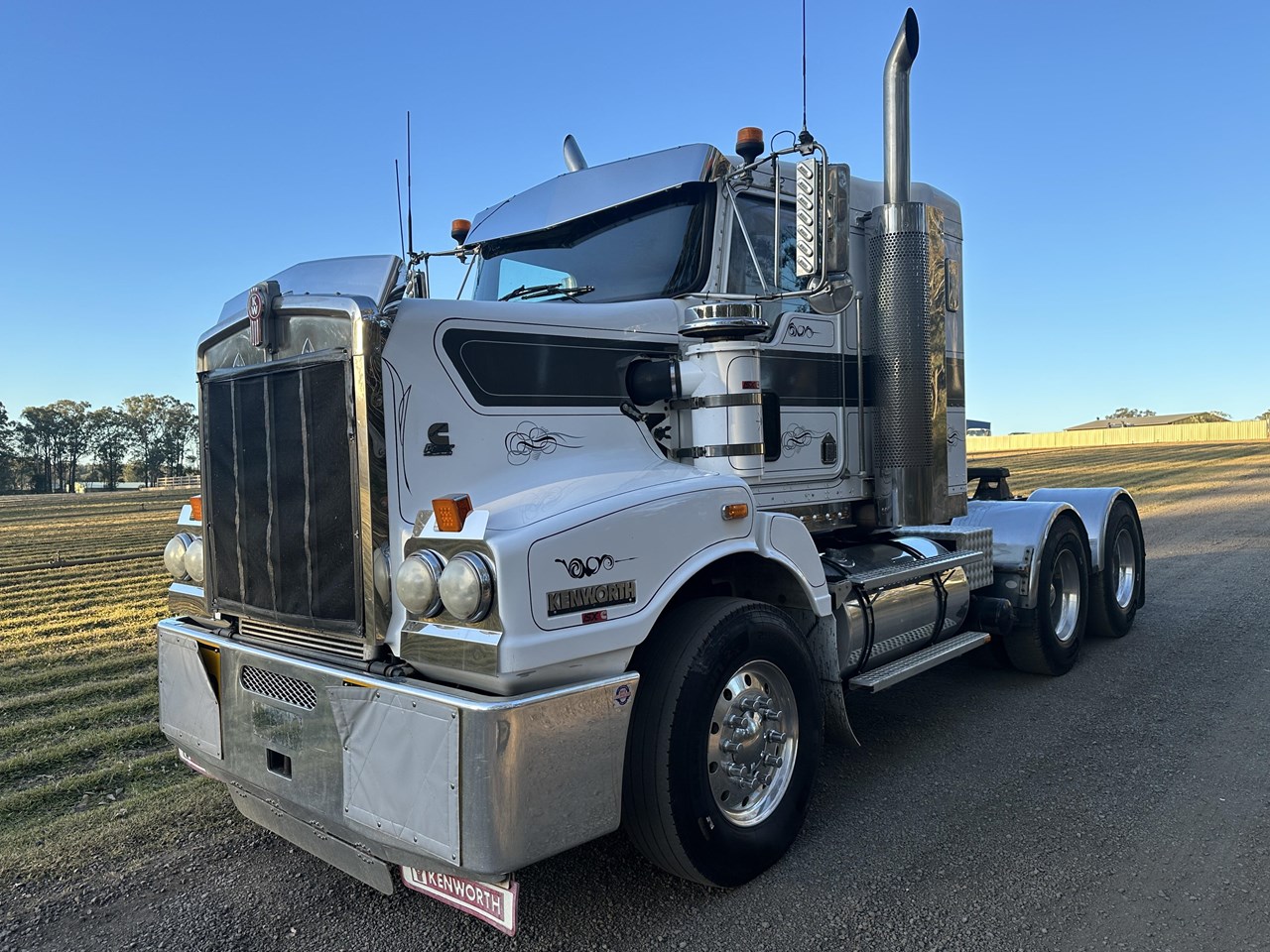 2004 KENWORTH T404 ST for sale