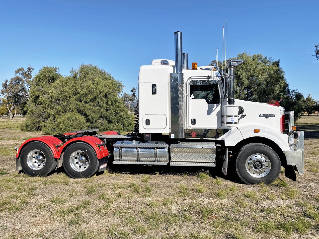 2013 KENWORTH T409 SAR for sale