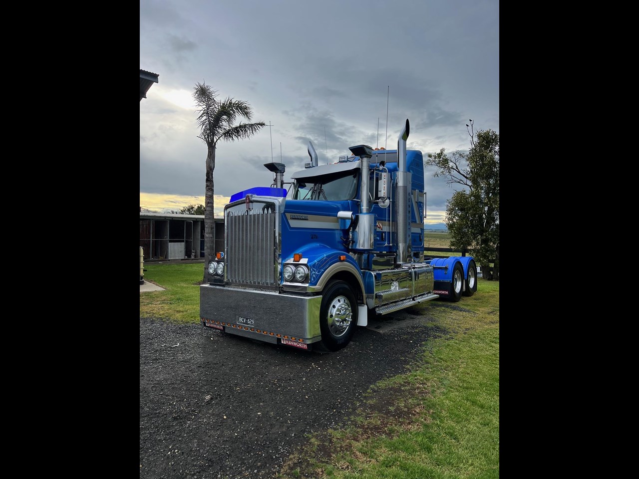 2020 KENWORTH T909 T909 long wheelbase suit Tipper for sale
