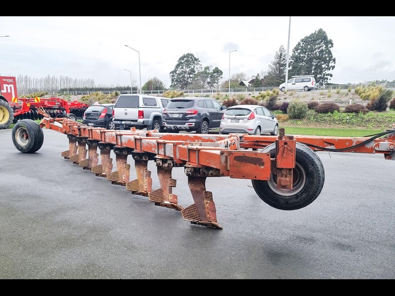 HOWARD HOWARD 8 FURROW PARAPLOW for sale