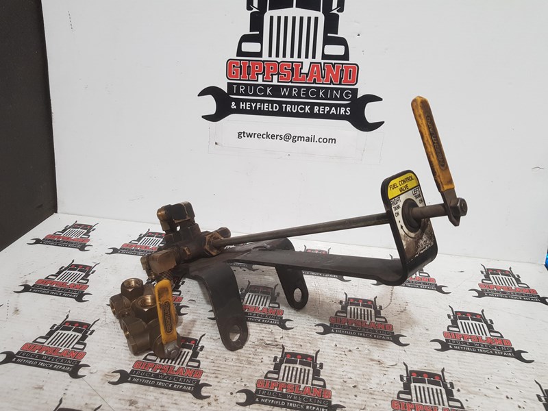 FREIGHTLINER FUEL TANK DIRECTION VALVE FREIGHTLINER for sale