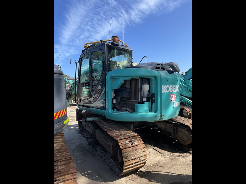 KOBELCO SK135SR-5 for sale
