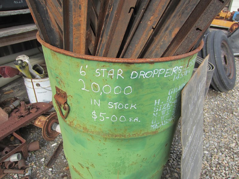 FENCE DROPPERS 6' STAR DROPPERS (20,000 IN STOCK) for sale