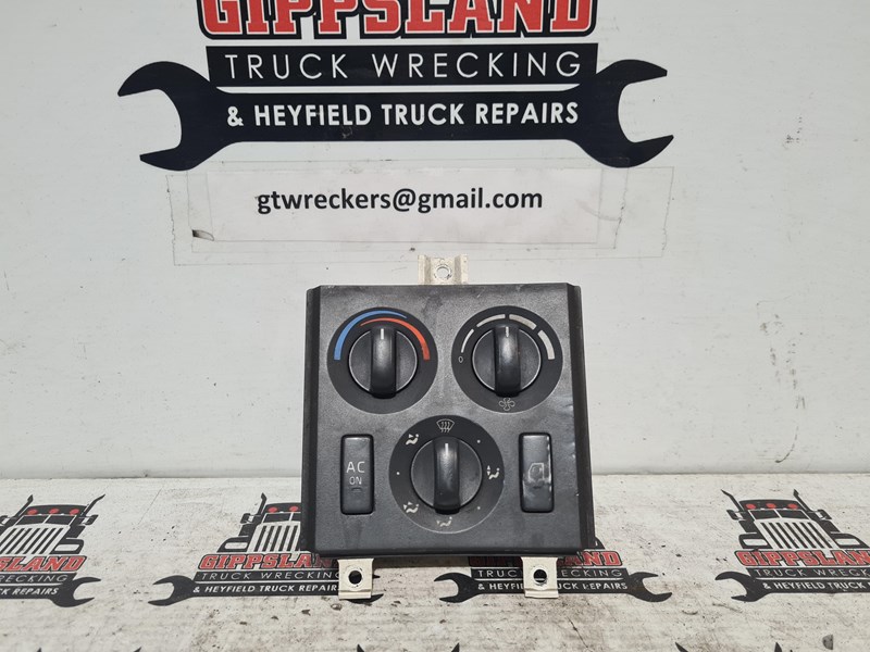 VOLVO VOLVO HEATER CONTROL UNIT 20508582 VOLVO 20508582 20508582 for sale