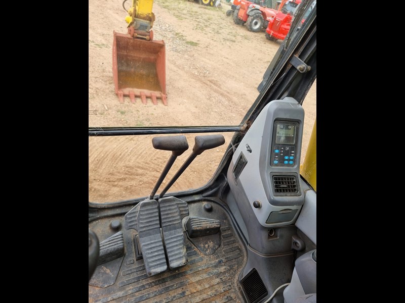 2003 KOMATSU PC228US-3EO for sale