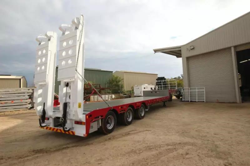 FREIGHTMORE TRANSPORT 2023 45 FT DROP DECK STD, WITH PULL OUT ...