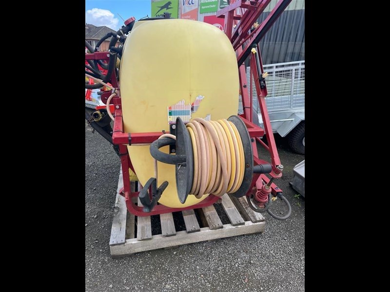 2016 HARDI NK 800 HARDI 800L 10M BOOM + REEL for sale
